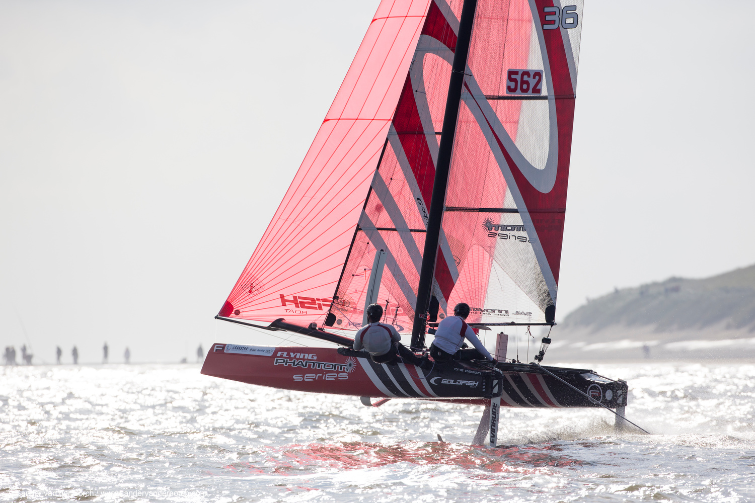 Flying Phantom – Foiling Week