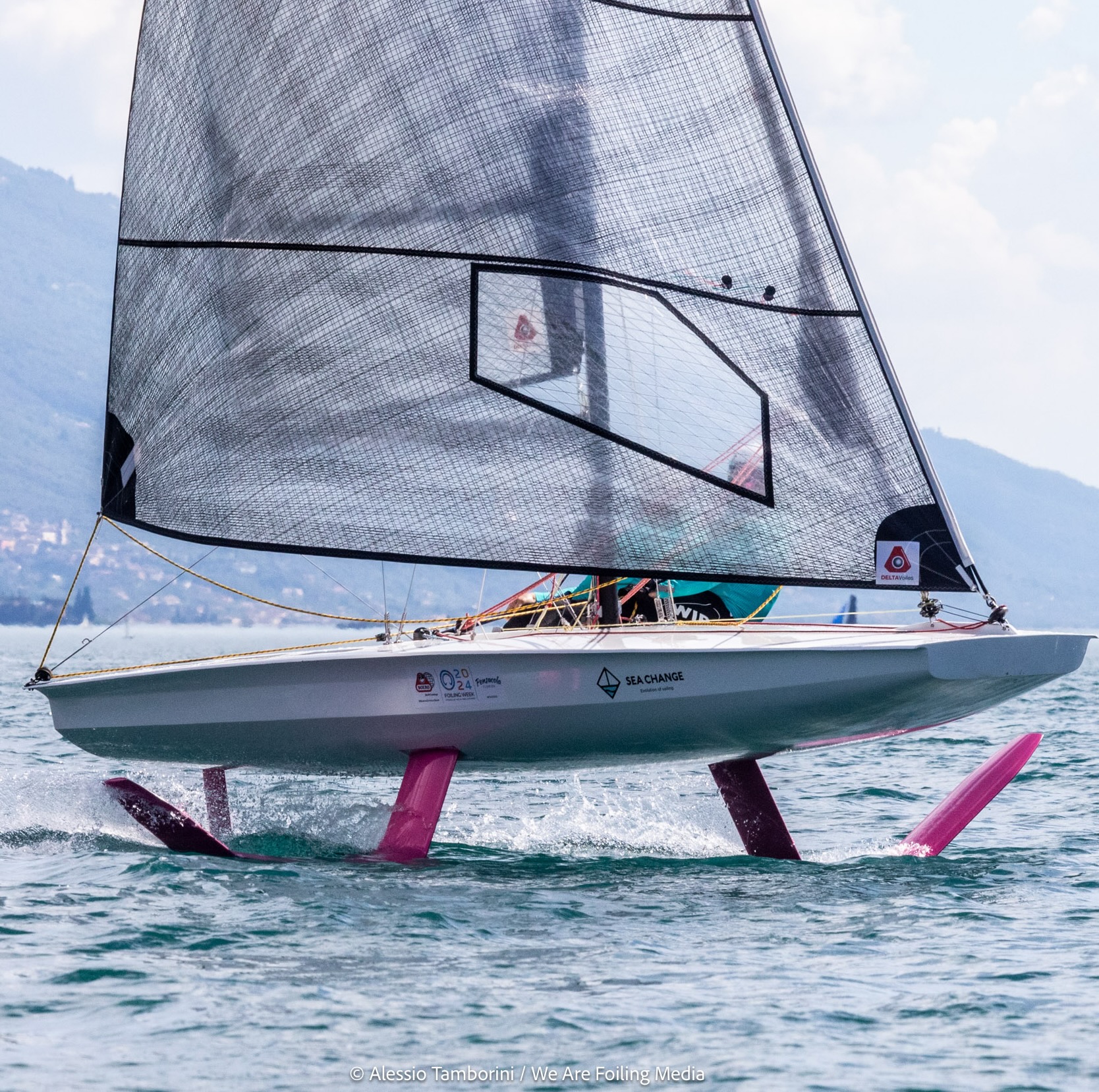 Classes P25 – Foiling Week